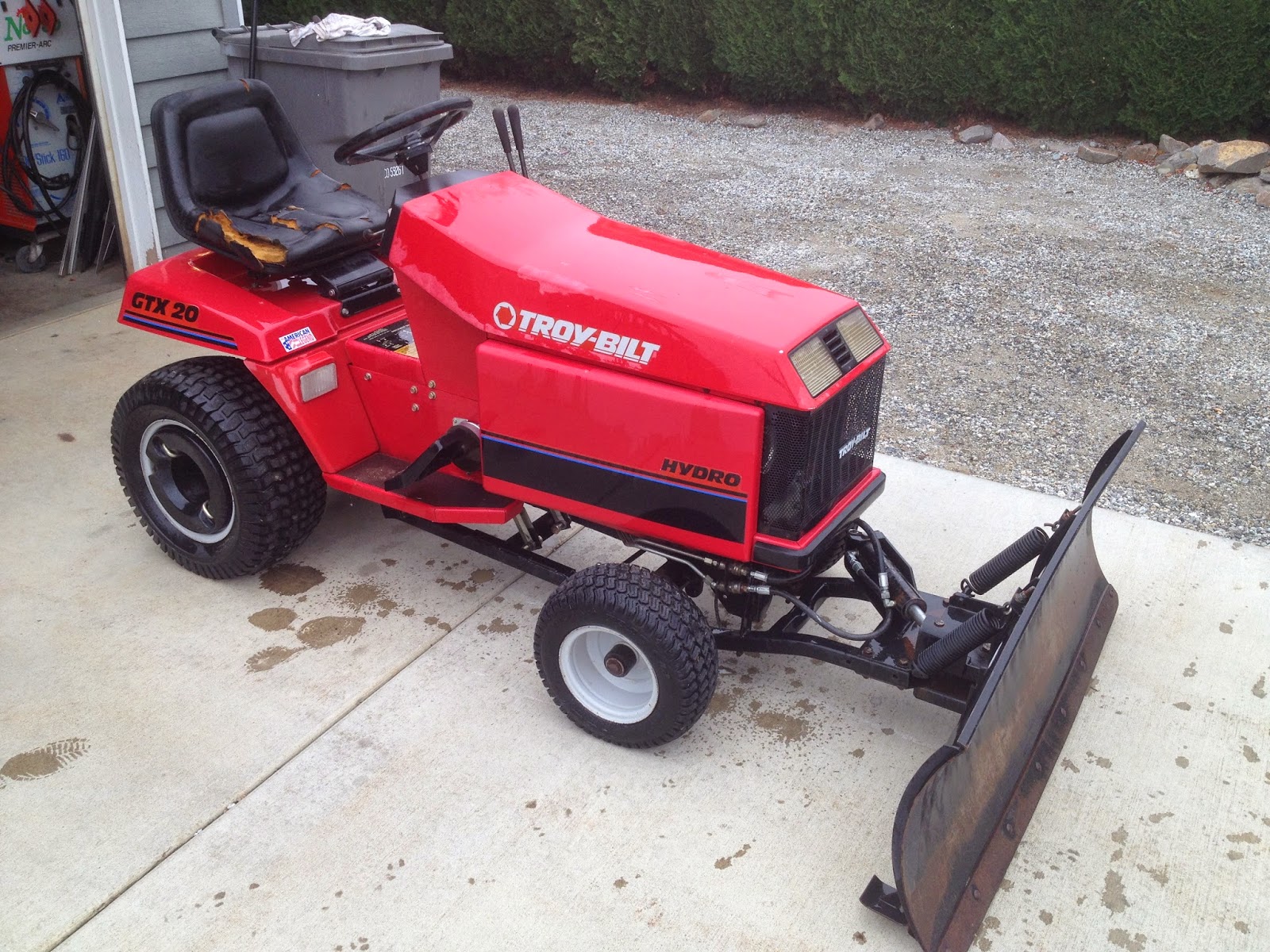 Husky Large Frames: October 2014